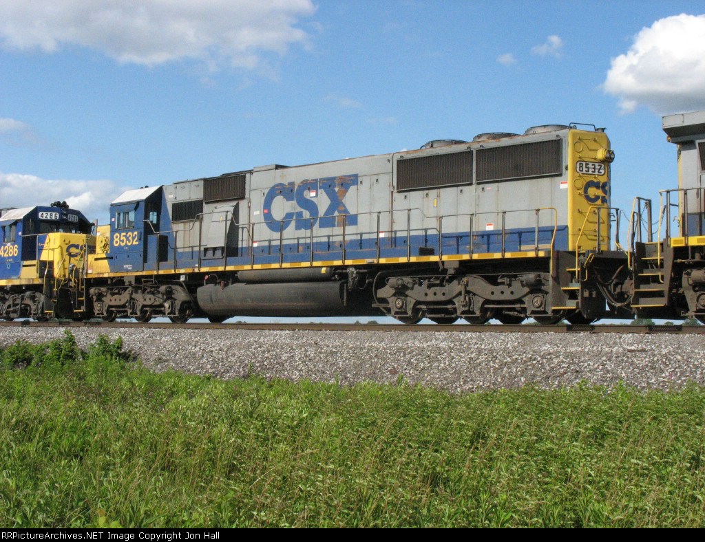 CSX 8532